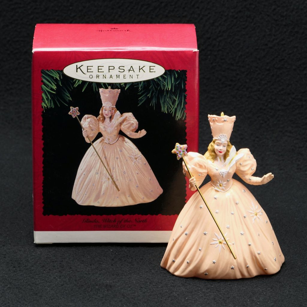 Hallmark 1995 Happy Holiday Barbie Stocking Hanger – Doll Peddlar
