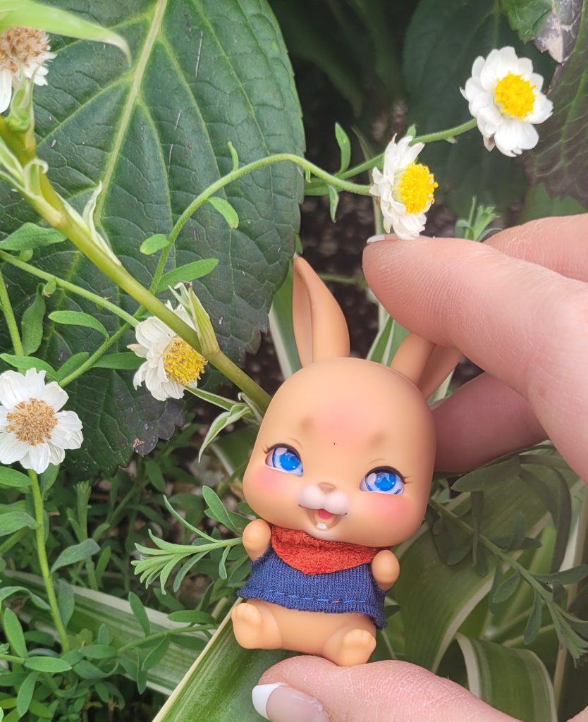 Lati White Pet Rabbit Tan Smile Face 4″ TAN is USA EXCLUSIVE – Doll Peddlar