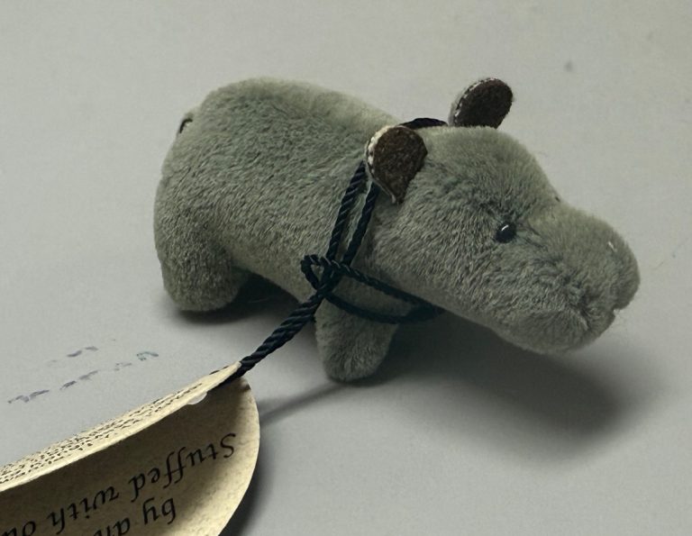 Ganz Cottage Collectibles Noah’s Ark: Hippo (Female) 2″ by Lorraine ...
